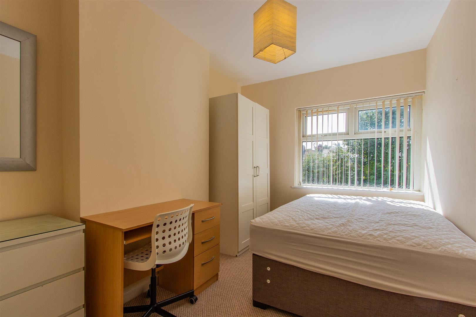 6 bed student house to rent on Gordon Road, Cardiff, CF24 3AL | StuRents