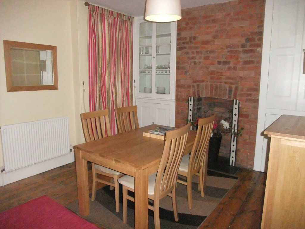 2 bed student house to rent on 39 Salisbury Road, Exeter, EX4 6LU ...