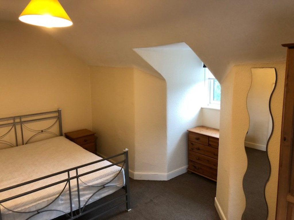 4 bed student house to rent on Howell Road, Exeter, EX4 4HA | StuRents