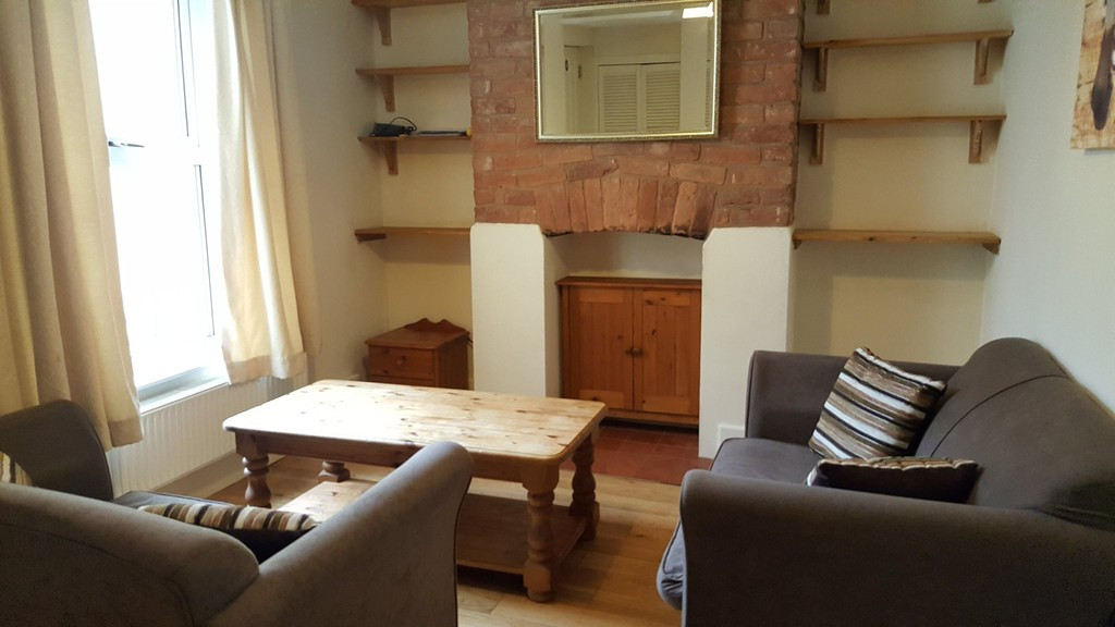 3 bed student house to rent on Hoopern Street, Exeter, EX4 4LY | StuRents