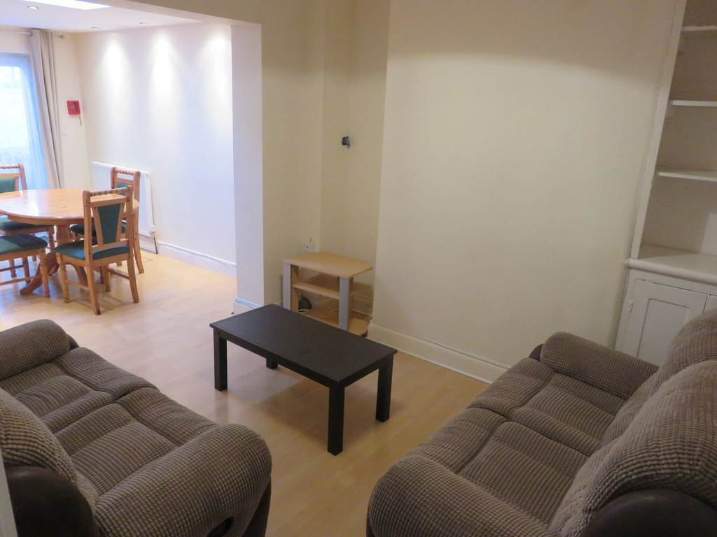 4 bed student house to rent on Howell Road, Exeter, EX4 4HA | StuRents