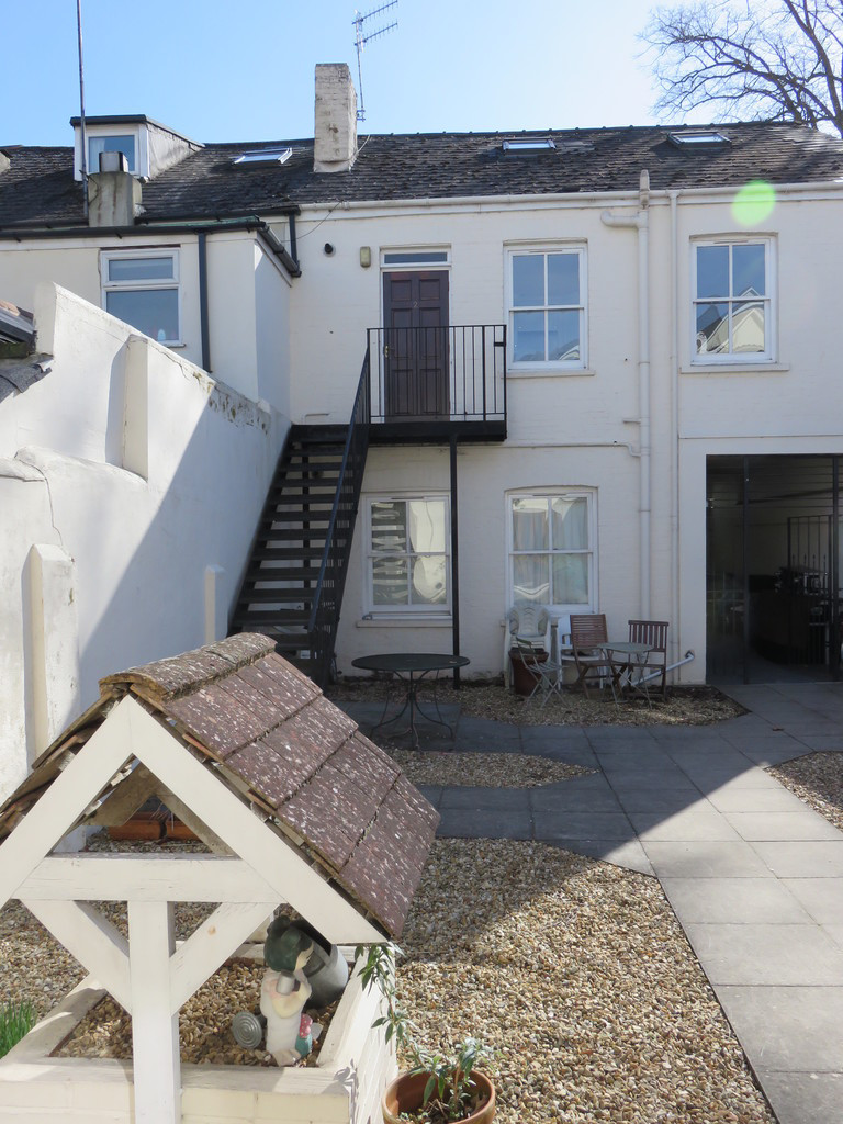 2 bed student house to rent on Clifton Road, Exeter, EX1 2BR | StuRents