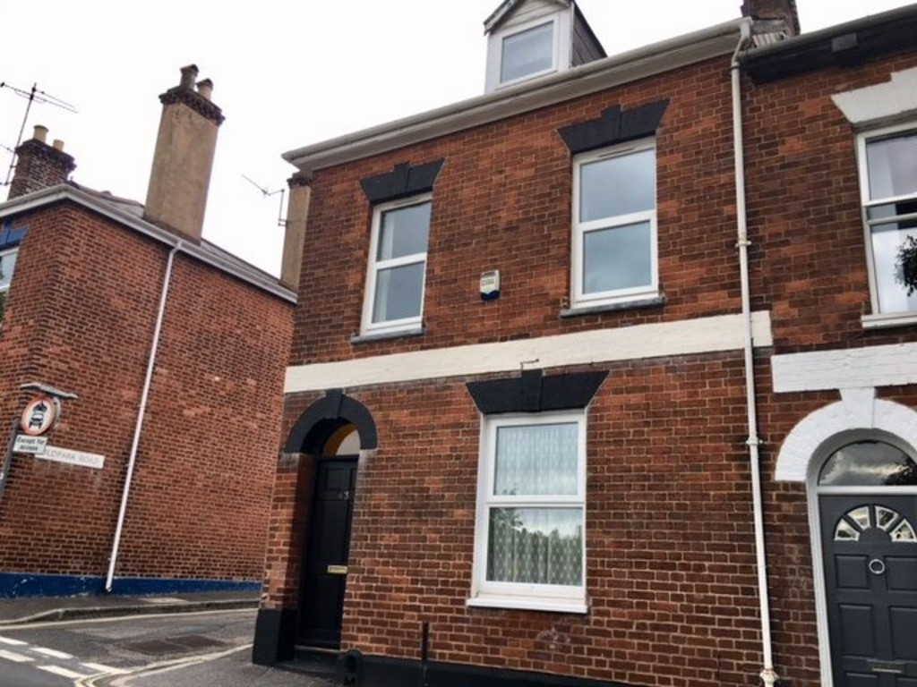 4 bed student house to rent on Howell Road, Exeter, EX4 4HA | StuRents