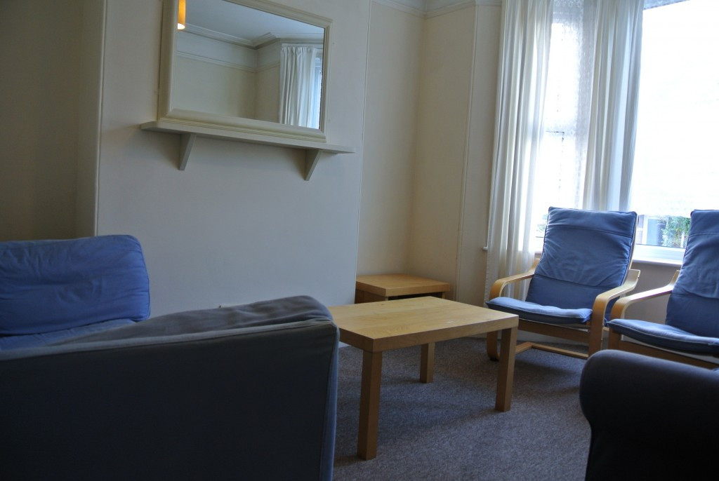 4 bed student house to rent on 62 Priory Road, Exeter, EX4 7AR | StuRents
