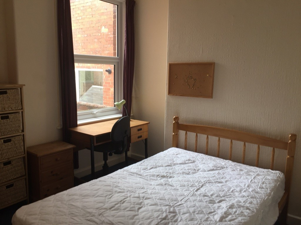5 bed student house to rent on 23 Priory Road, Exeter, EX4 7AW | StuRents