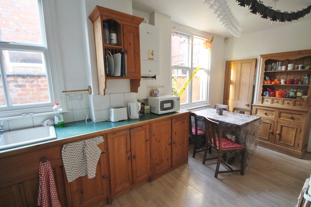 4 bed student house to rent on Briton Street, Leicester, LE3 0AA | StuRents