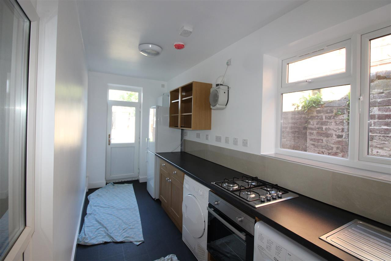 7 bed student house to rent on Wilton Avenue, Southampton, SO15 2HA ...