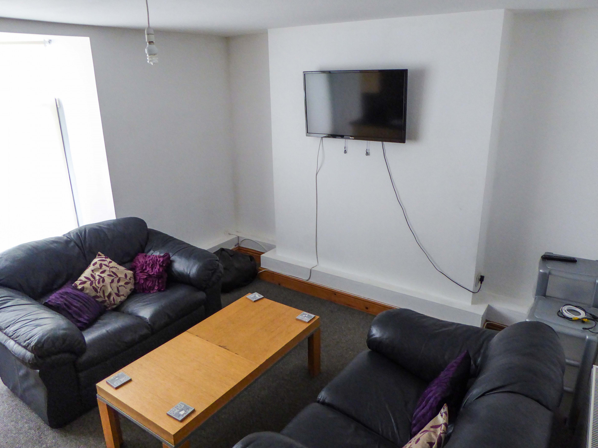 3 bed student house to rent on Oystermouth Road, Swansea, SA1 3UL ...
