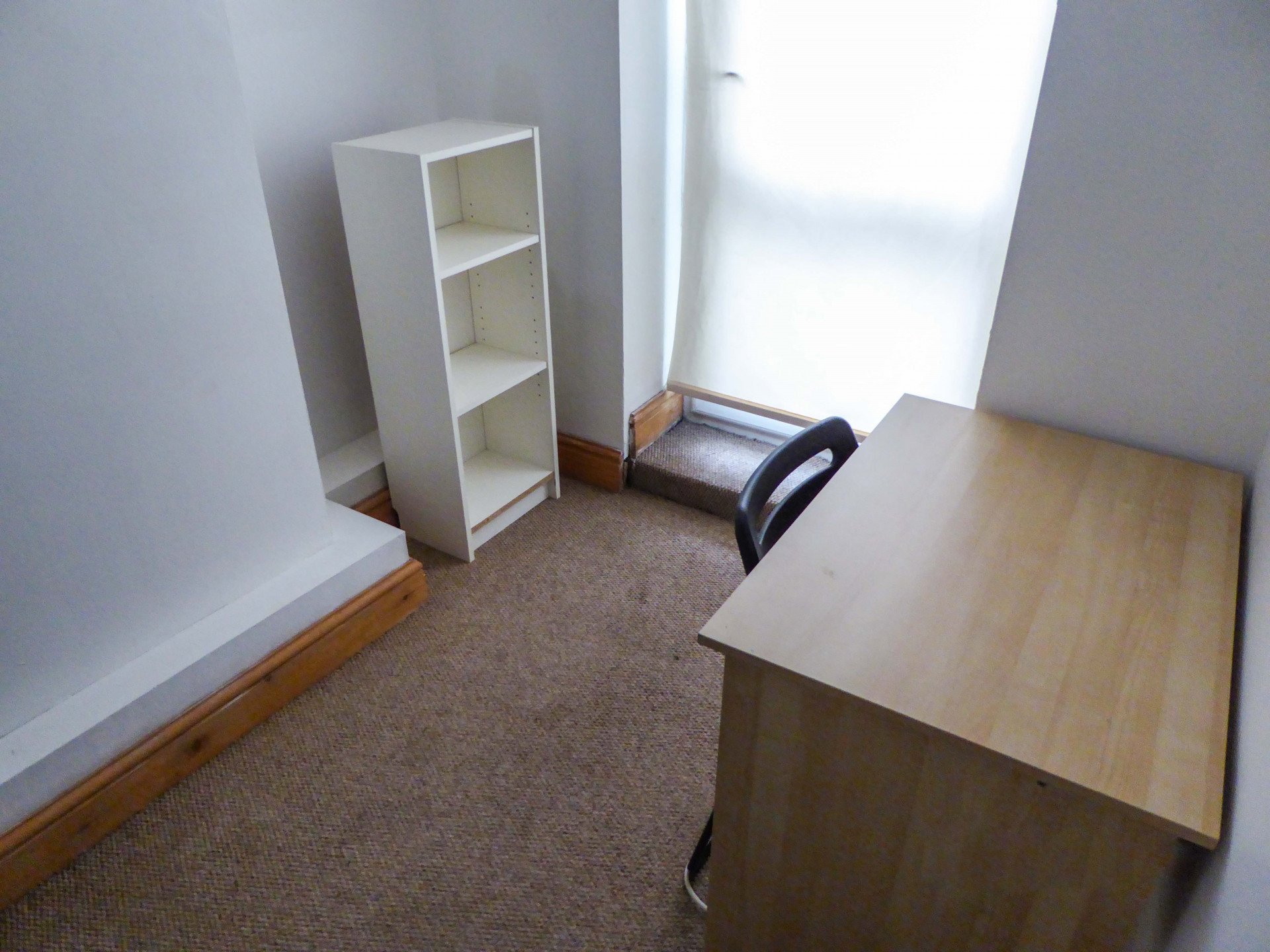 3 bed student house to rent on Oystermouth Road, Swansea, SA1 3UL ...