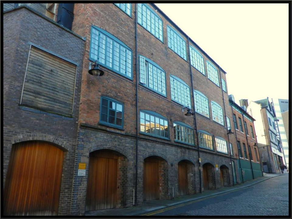 2 bed student house to rent on Ribbon Factory, Coventry, CV1 1FE | StuRents
