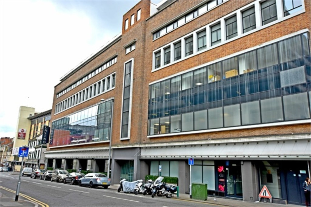 2 bed student house to rent on The Axis, Nottingham, NG1 5FW | StuRents