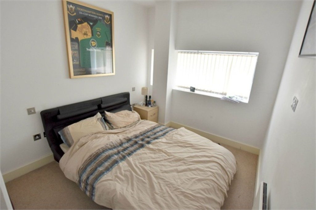 2 bed student house to rent on The Axis, Nottingham, NG1 5FW | StuRents