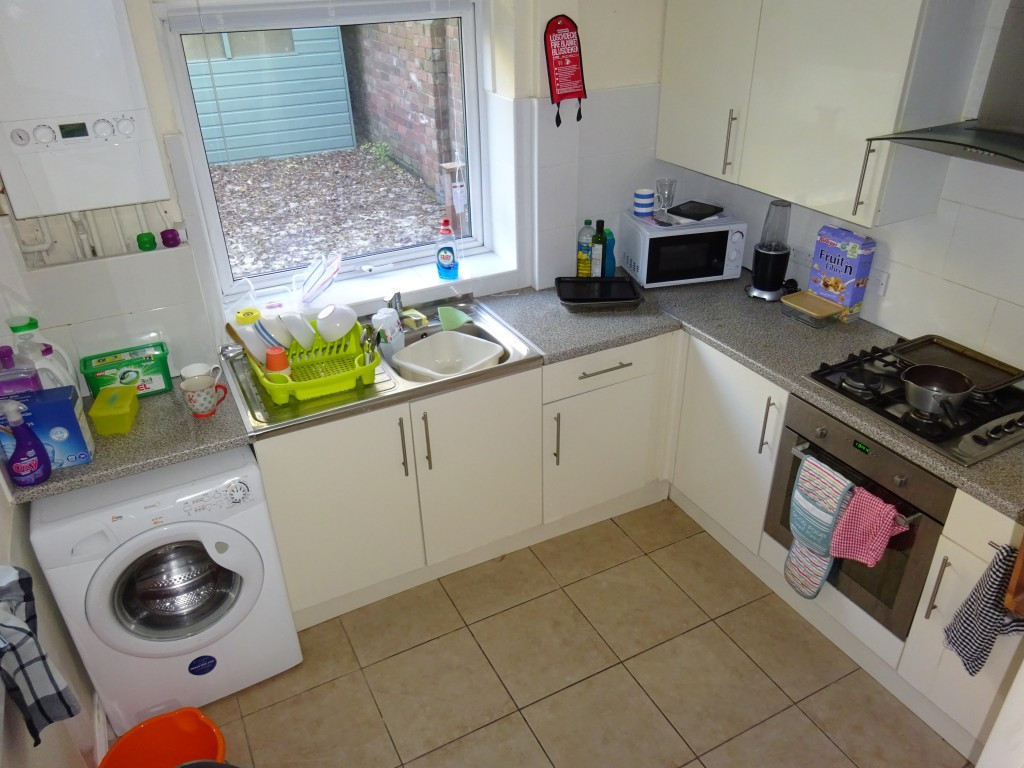 8 bed student house to rent on King Edward Street, Exeter, EX4 4NY ...