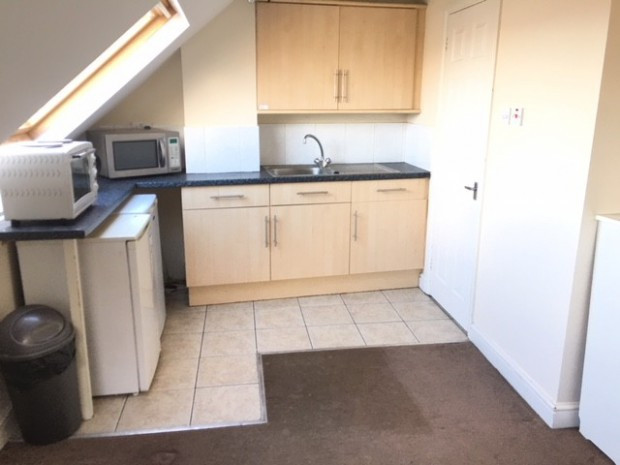 Student studio flat to rent on Yeading Lane, London, UB4 9AX | StuRents