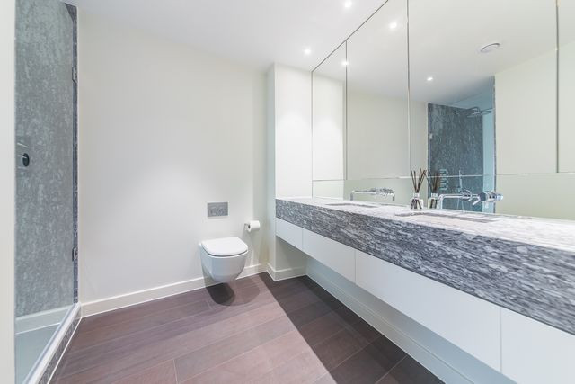 2 bed student house to rent on 10 Cutter Lane, London, SE10 0XX | StuRents