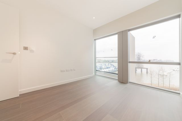 2 bed student house to rent on 10 Cutter Lane, London, SE10 0XX | StuRents