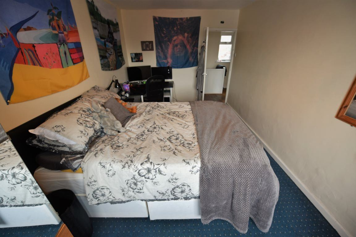 2 bed student house to rent on Eden Drive, Leeds, LS4 2TL | StuRents