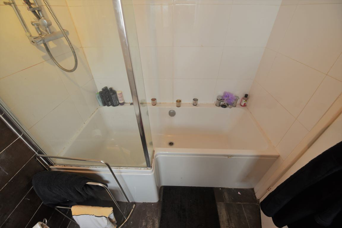 2 bed accommodation in Leeds - Eden Drive - StuRents