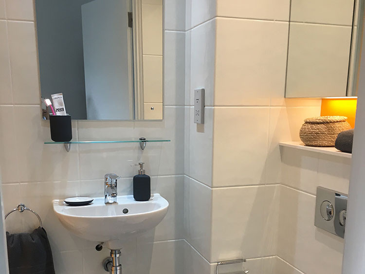Studio student flat to rent on Moorside Road, Winchester, SO23 7RX ...