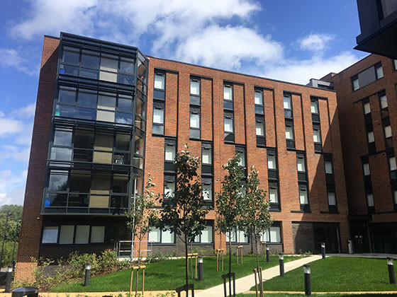 Premium En-Suite student 6 bed flat to rent on Moorside Road ...