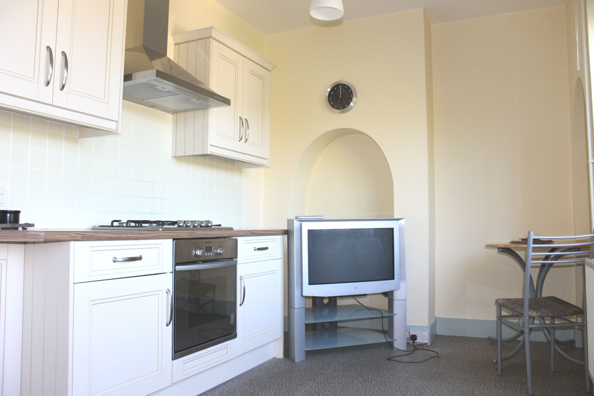 2 bed student house to rent on Riley Road, Brighton, BN2 4AG | StuRents
