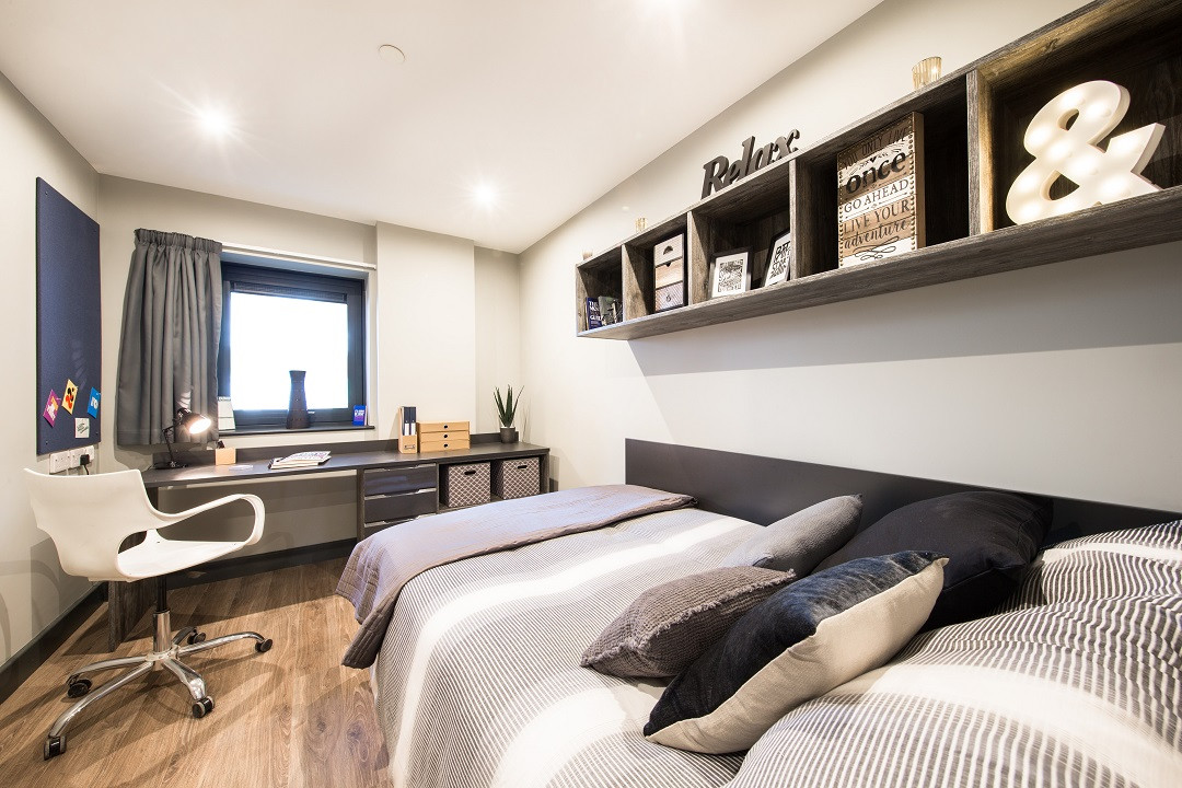 2-Bed Apartment student 2 bed flat to rent on Tyndall Street, Cardiff ...