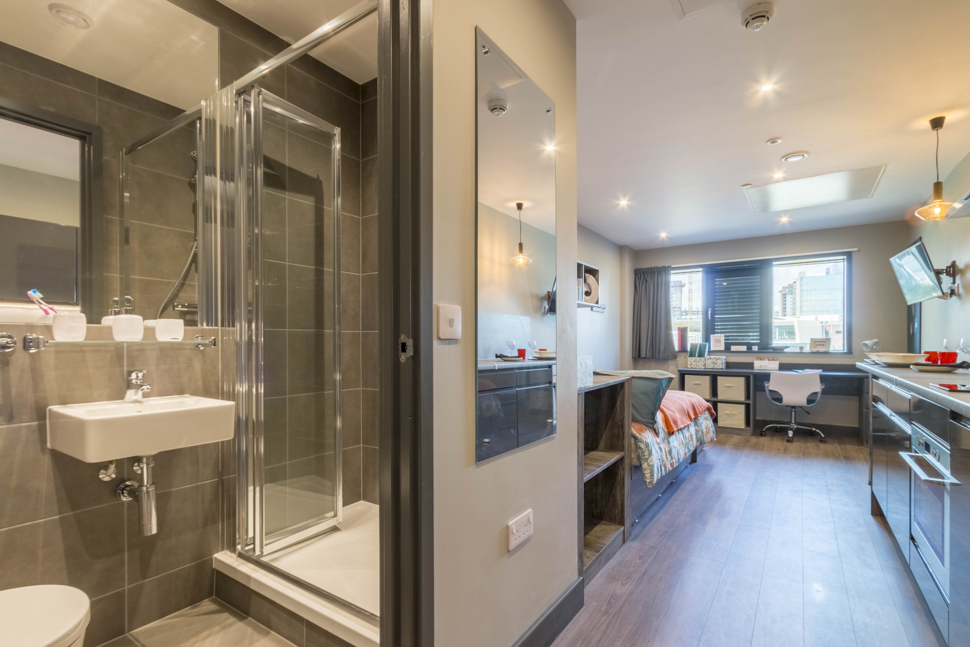 Premium Studio student flat to rent on Tyndall Street, Cardiff, CF10 ...