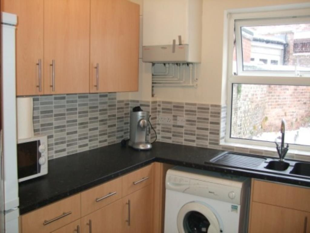 5 bed student house to rent on Hope Drive, Nottingham, NG7 1DL | StuRents