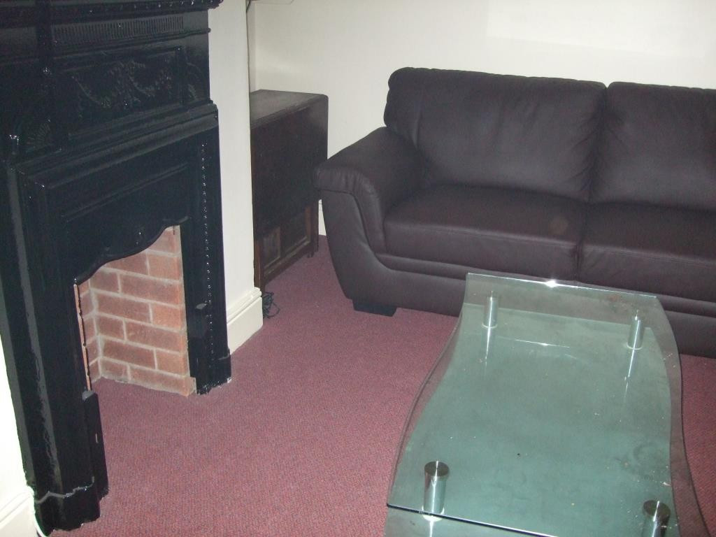 5 bed student house to rent on Hope Drive, Nottingham, NG7 1DL | StuRents