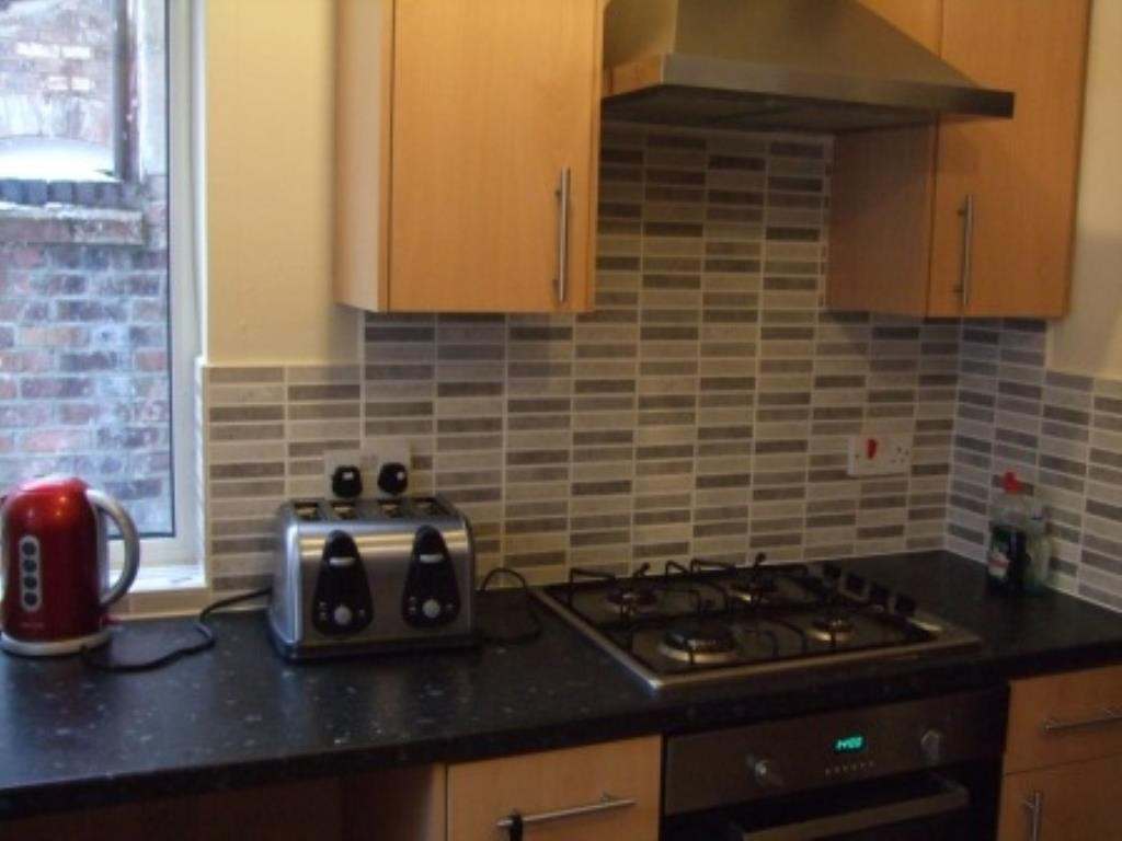 5 bed student house to rent on Hope Drive, Nottingham, NG7 1DL | StuRents