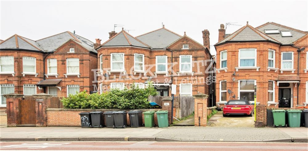 2 bed student house to rent on Shoot Up Hill, London, NW2 3XJ | StuRents