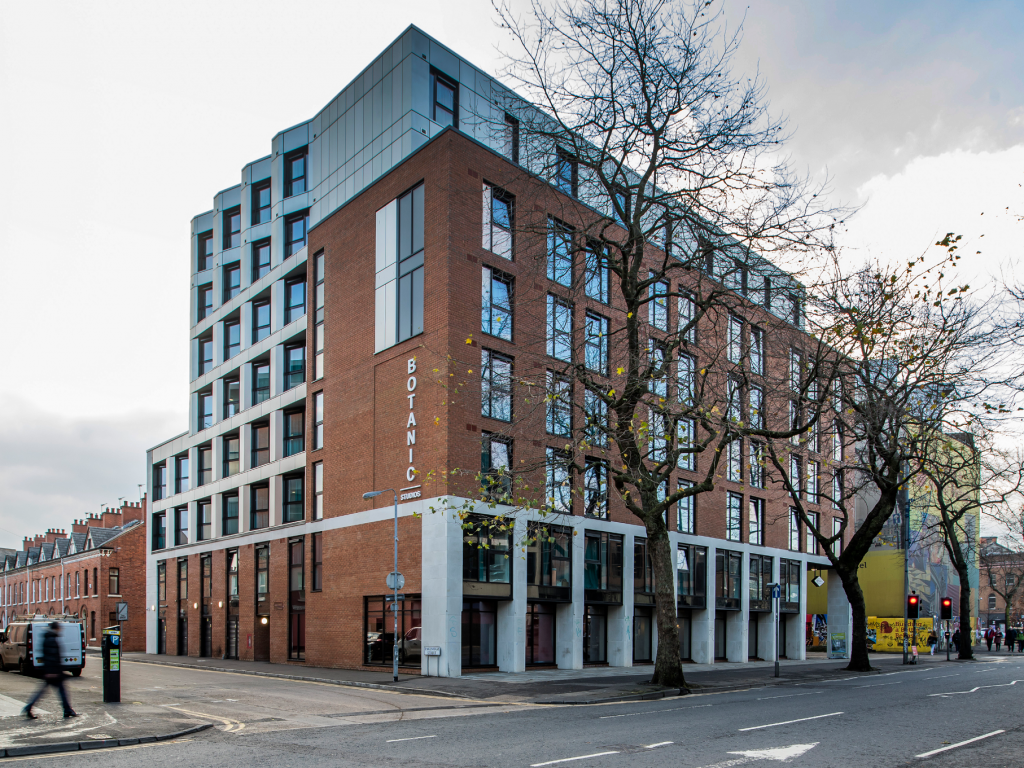 Deluxe Studio student flat to rent on Dublin Road, Belfast, BT2 7HP ...