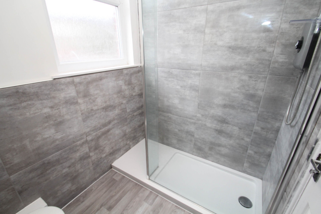 Student studio flat to rent on Brookfield Place, Leeds, LS6 4EH | StuRents