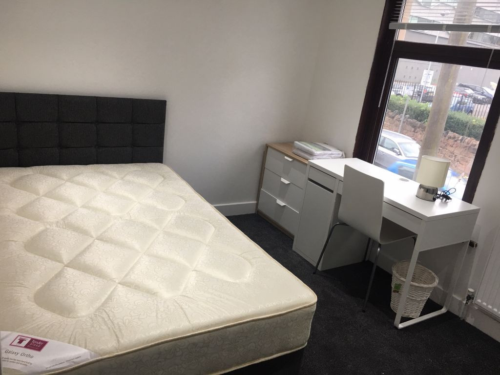 6 bed student house to rent on Gulson Road, Coventry, CV1 2JH | StuRents