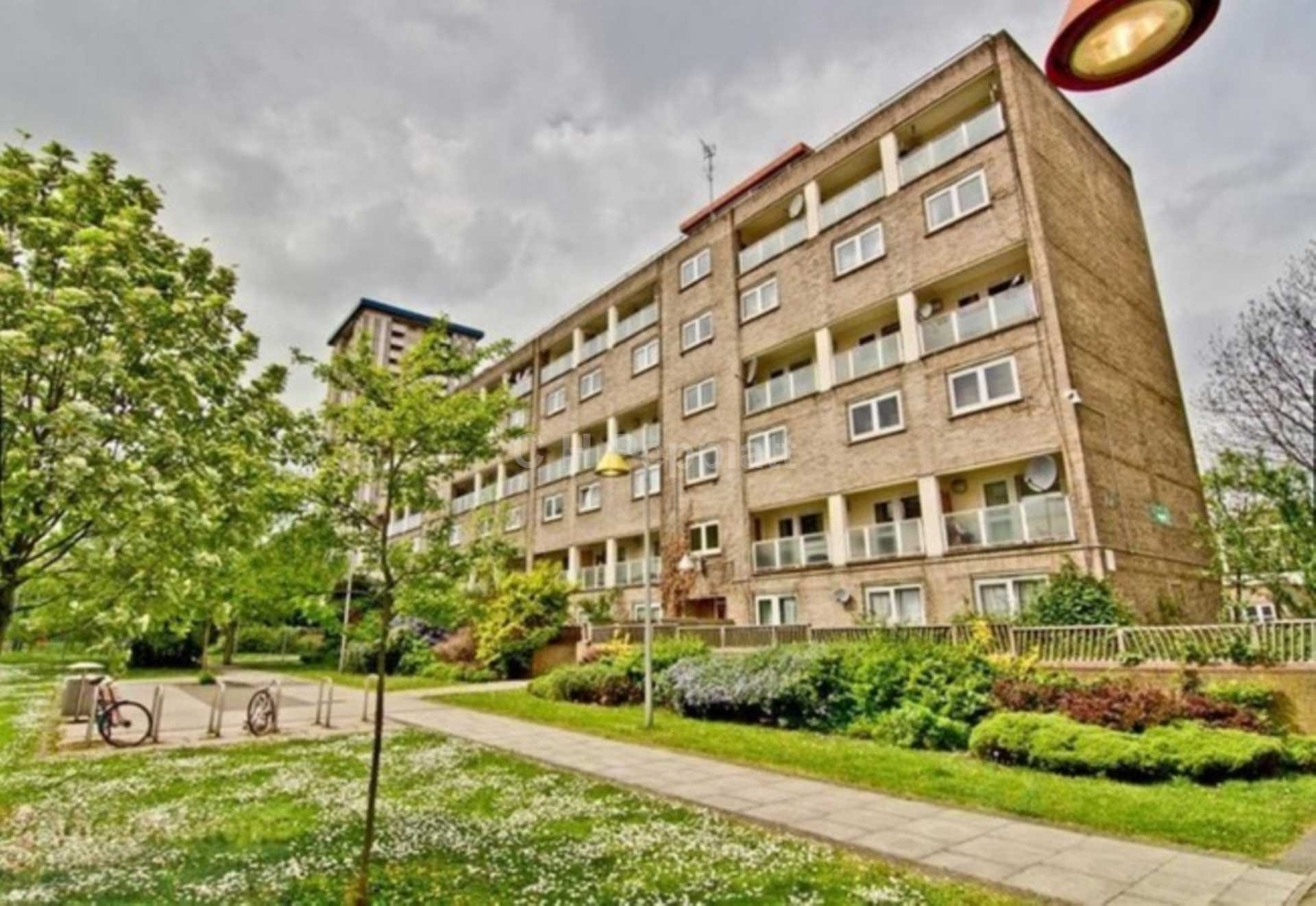 3 bed student house to rent on Ampthill Square, London, NW1 2LA | StuRents