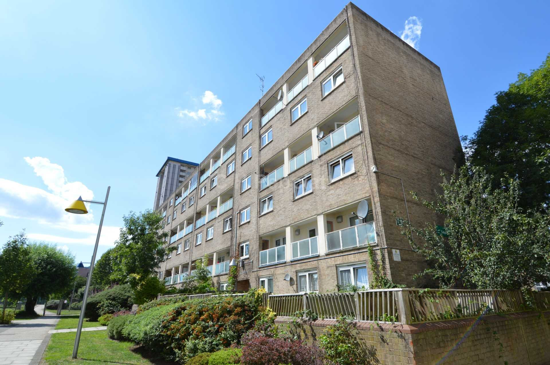 3 bed student house to rent on Ampthill Square, London, NW1 2LA | StuRents