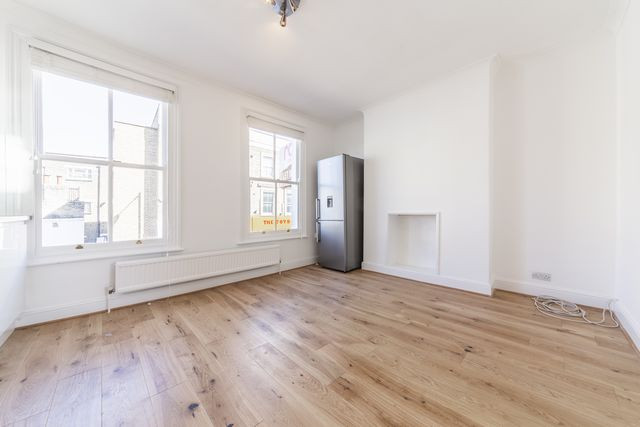 Student studio flat to rent on Victoria Park Road, London, E9 7HD ...