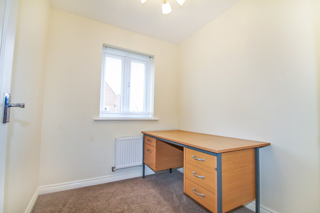 3 bed student house to rent on Tunnicliffe Way, Bradford, BD3 7FH ...