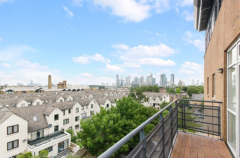 2 bed student house to rent on Langbourne Place, London, E143WW | StuRents