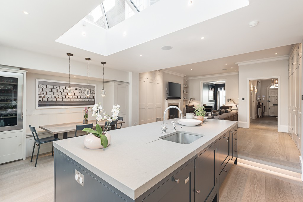 4 bed student house to rent on Addison Crescent, London, W148JP | StuRents