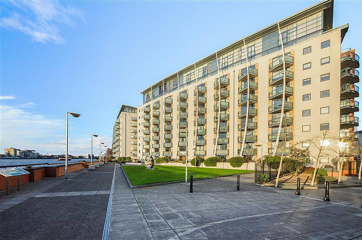 2 bed student house to rent on Apollo Building, London, E143TS | StuRents