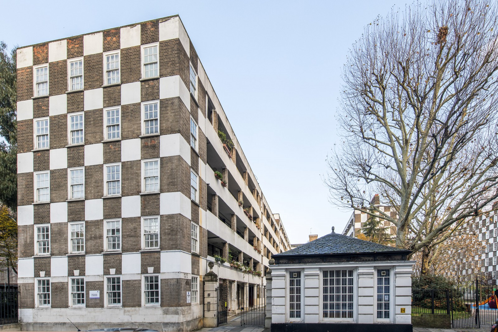 1 bed student house to rent on Tothill House, London, SW1P4DG | StuRents