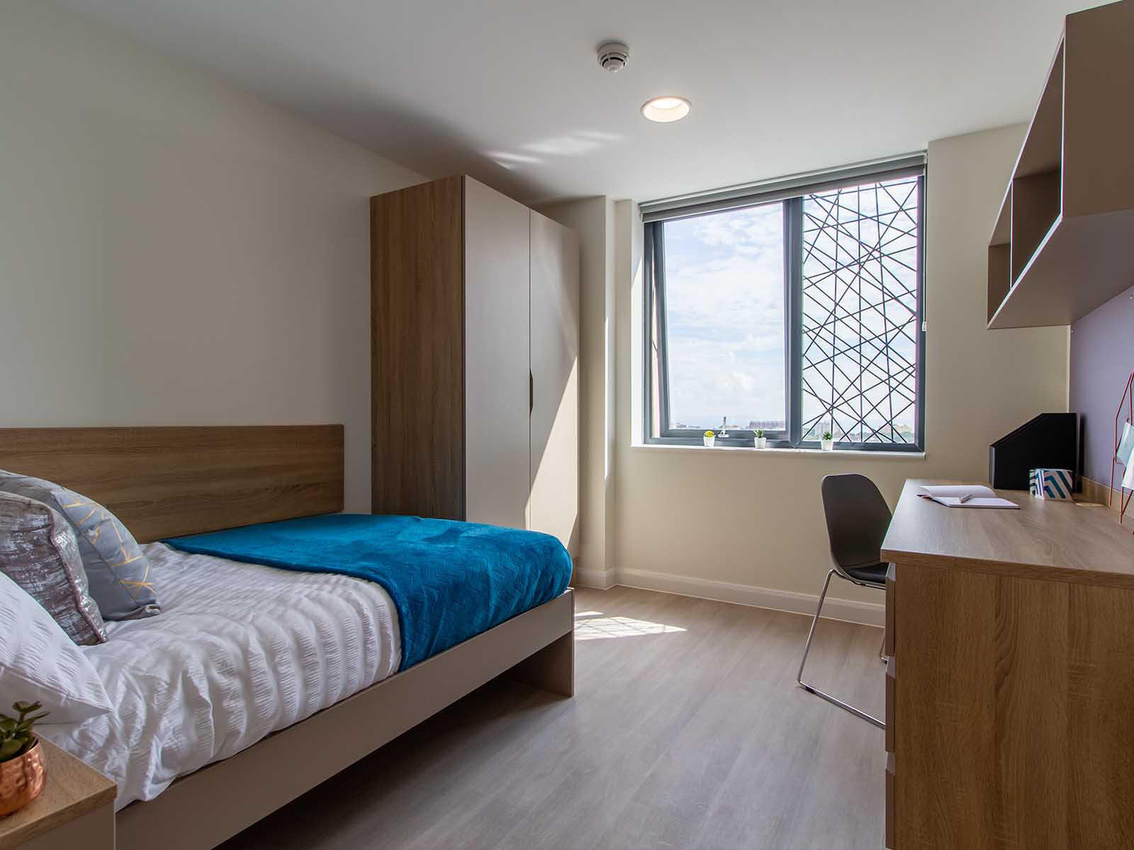 Penthouse En Suite student 1 bed flat to rent on Oxford Road ...