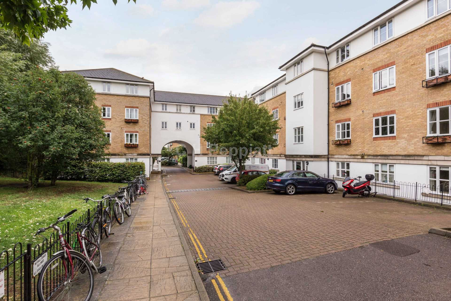 4 bed student house to rent on Goddard Place, London, N19 5GS | StuRents