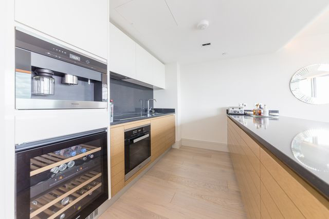 2 bed student house to rent on Merano Residences, London, SE1 7GS ...
