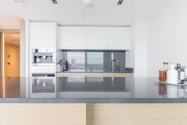 2 bed student house to rent on Merano Residences, London, SE1 7GS ...