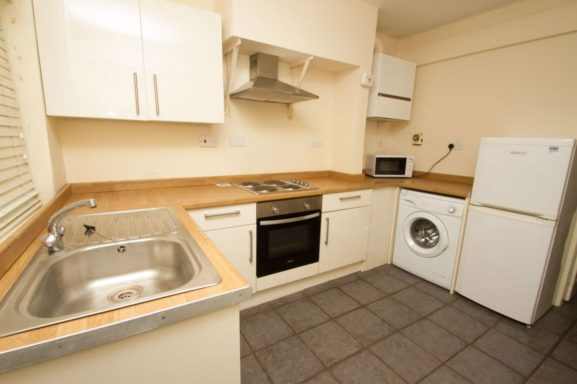 2 bed student house to rent on Victoria Street, Loughborough, LE11 2EN ...