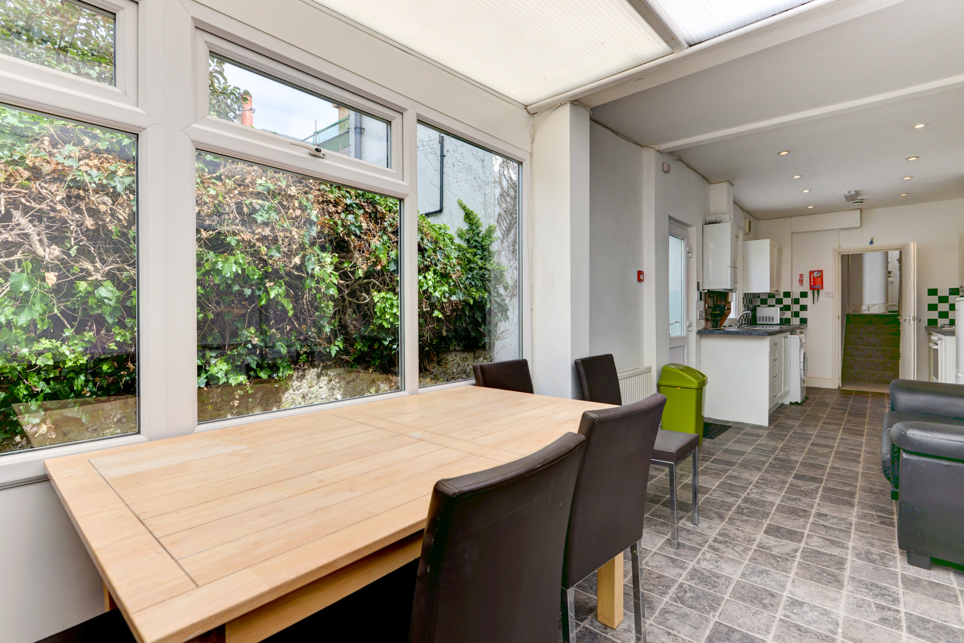 7 bed student house to rent on Montreal Road, Brighton, BN2 9UY | StuRents