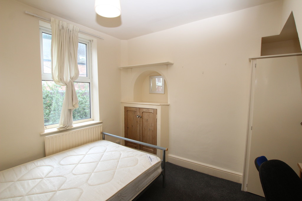5 bed student house to rent on Hope Drive, Nottingham, NG7 1DL | StuRents