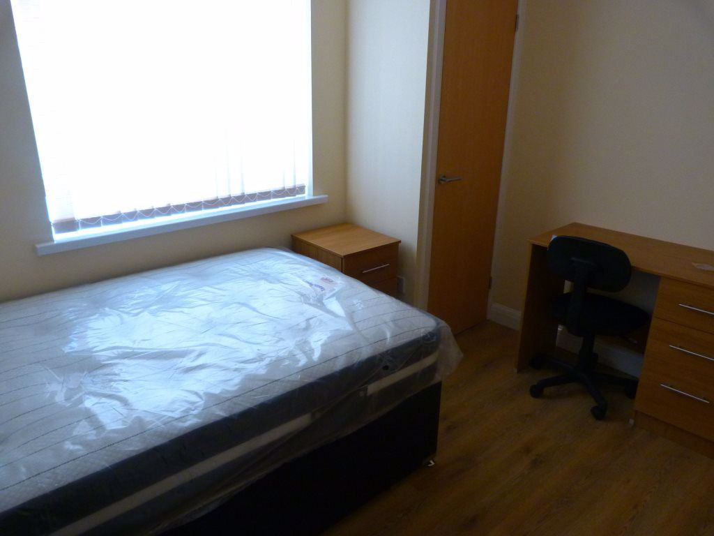 7 bed student house to rent on Maindy Road, Cardiff, CF24 4HQ | StuRents